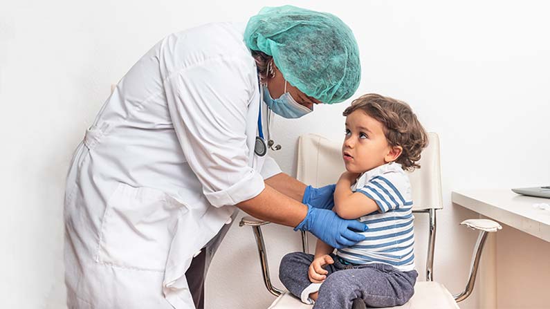 Asistencia médica del recién nacido y el paciente pediátrico con COVID ...